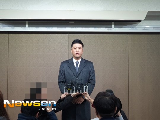 KBO, '문우람 배트폭행' 이택근에 36G 출전정지 징계 : 네이트 스포츠