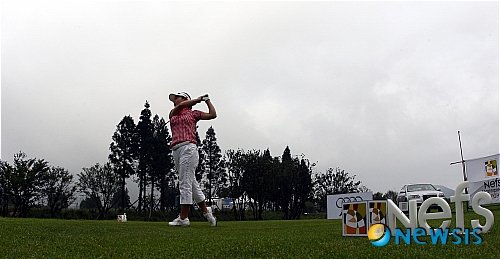 제주에서 열린 KLPGA 넵스 마스터피스 2라운드 : 네이트 스포츠