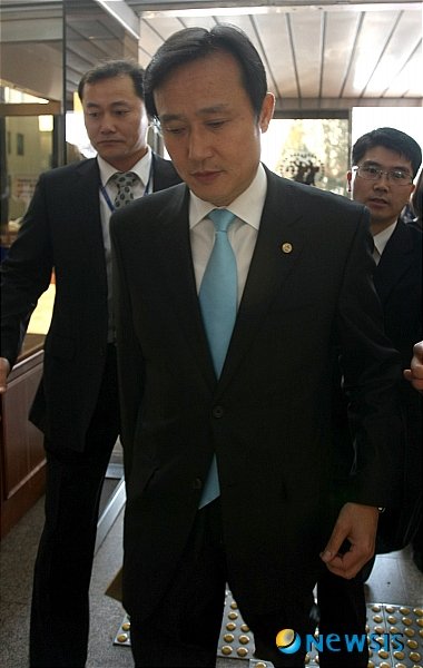 이기하 시장 뇌물 혐의 영장 실질심사 네이트 뉴스