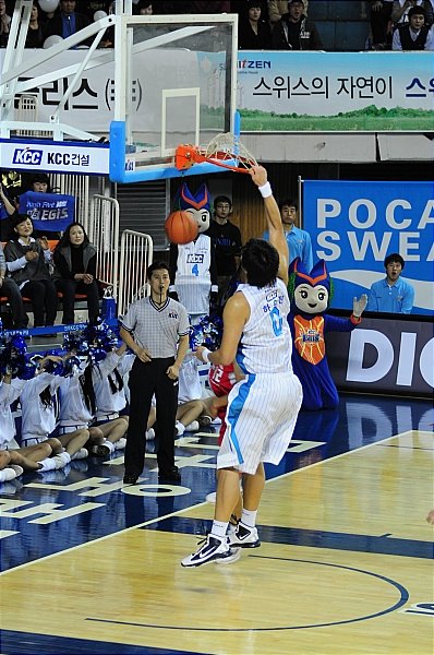 (종합)KCC, SK 잡고 4연승 신바람…삼성 3연승 : 네이트 스포츠