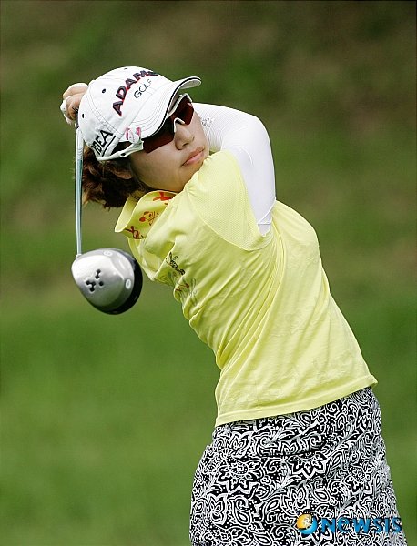 2011 그랜드 파코메리 점프투어 우승한 조지현 : 네이트 스포츠