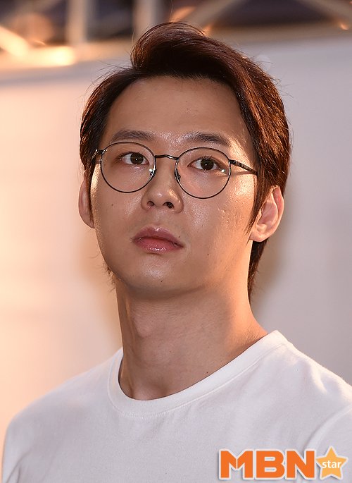 JYJ 박유천, '모범생 포스 물씬~' [MBN포토] : 네이트 연예