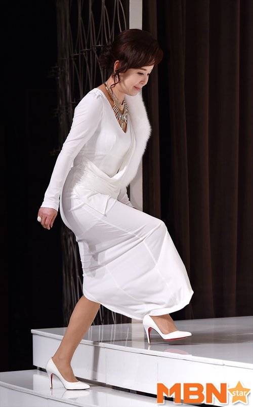 이효춘, '고혹적인 자태로~' [MBN포토] | 네이트 연예