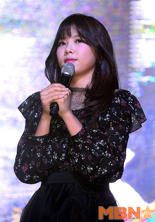 K-POP스타 4위 이시은, '떨리는 첫 쇼케이스' [MBN포토] : 네이트 연예