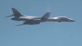 미국, B-1B·F-35B 편대 첫 동시 한반도 전개 : 네이트 뉴스