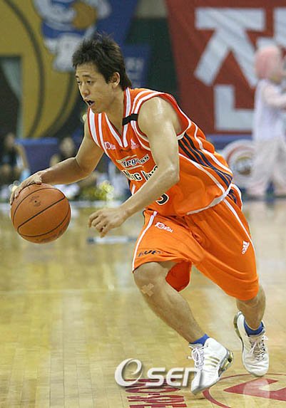 '신기성 27점' KTF, KCC 7연패로 몰아 : 네이트 스포츠