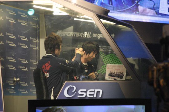 '분위기 전환' MBC게임, KTF 4연승 '저지' : 네이트 스포츠