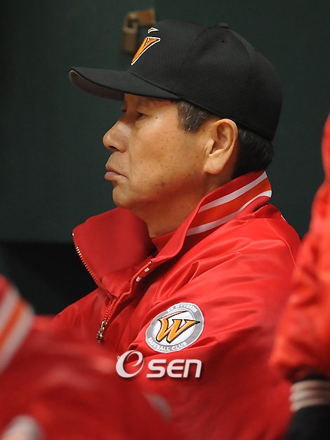 SK, "WBC 결정은 김성근 감독의 몫" : 네이트 스포츠