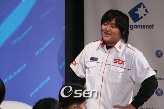 '진영수 마무리' STX, KTF 완파하고 2연패 탈출 : 네이트 스포츠