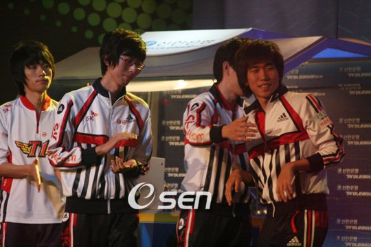 '정명훈 2킬' SK텔레콤, 접전 끝에 KTF 잡고 3위 '도약' : 네이트 스포츠