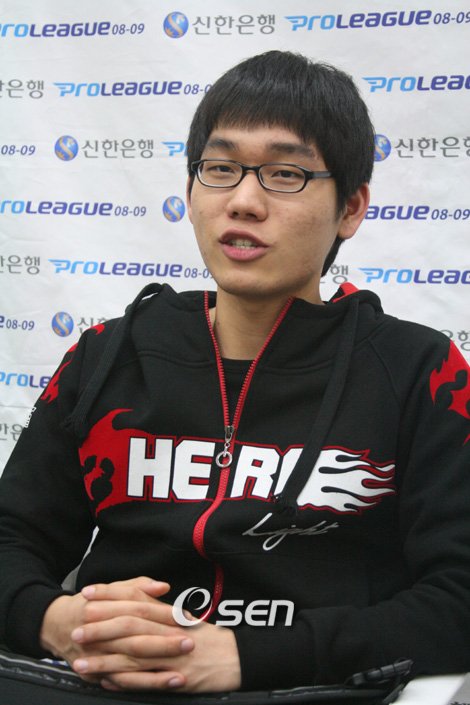 '수퍼테란' 이재호, "SKT 대표 3인방을 이긴 기세 이어가겠다" : 네이트 스포츠