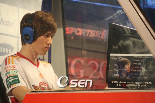 '혁명가' 김택용, 전년도 WCG 챔프 박찬수 꺾고 첫 태극마크 : 네이트 스포츠