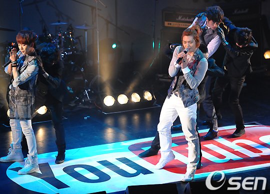 [사진]그림자춤으로 돌아온 2AM : 네이트 뉴스