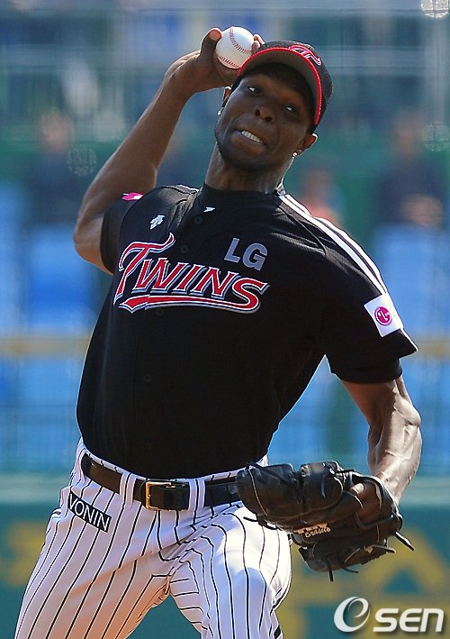 [박광민의 베이스볼 다이어리]리즈, 159km? 160km? 최고구속 논란 : 네이트 스포츠