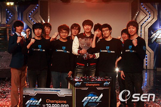 '디펜딩 챔프' IM, '차포' 떼고 GSTL 개막전 셧아웃 완승 : 네이트 스포츠