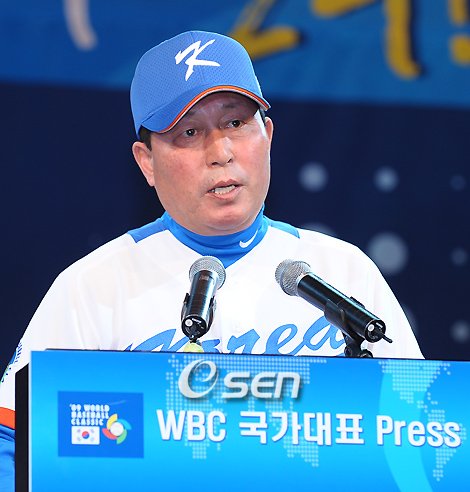 류중일 감독, "WBC 사령탑, 김인식 감독님이 적절" : 네이트 스포츠