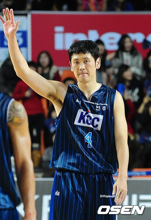 KCC, 13일 홈 개막전서 추승균 은퇴식 및 영구 결번 : 네이트 스포츠