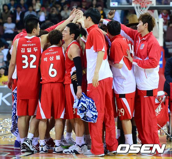 ‘승리 합창’ KGC-SK, 공동 1위 도약...KCC도 KT 꺾고 ‘첫 승’ 신고(종합) : 네이트 스포츠