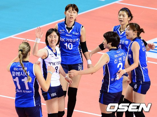 IBK기업은행, 8연승 질주…GS칼텍스에 3-0 완승 : 네이트 스포츠