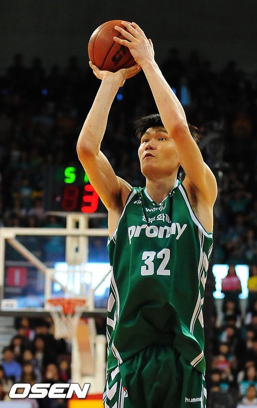 '김주성 27점' 동부 3연패 끝, KCC 5연패 : 네이트 스포츠