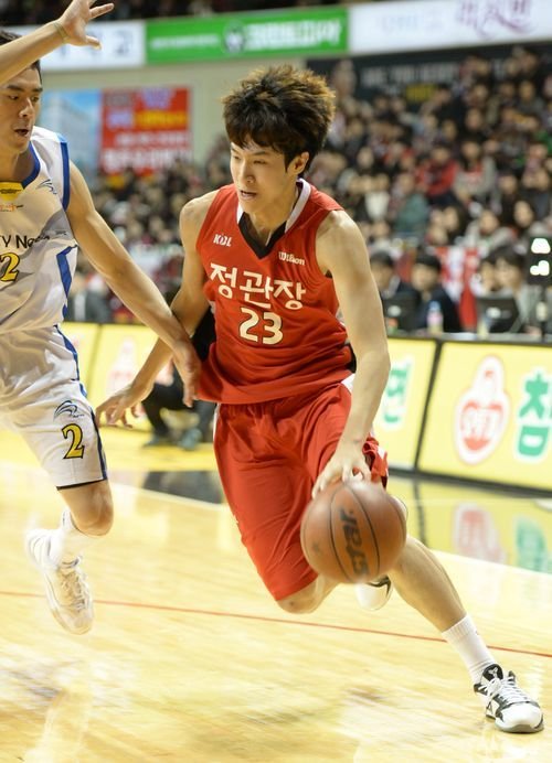 KGC SK 잡고 최하위 탈출…조성민 국내선수 최다 자유투 성공 (종합) : 네이트 스포츠