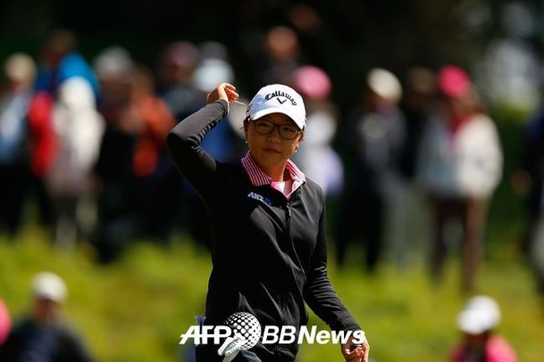 리디아 고, 스윙잉 스커츠 정상…프로데뷔 첫 LPGA 우승 : 네이트 스포츠
