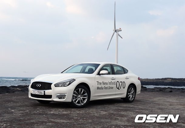[시승기] 인피니티 Q70, 7감 만족으로 'Q패밀리룩'의 완성 : 네이트 뉴스