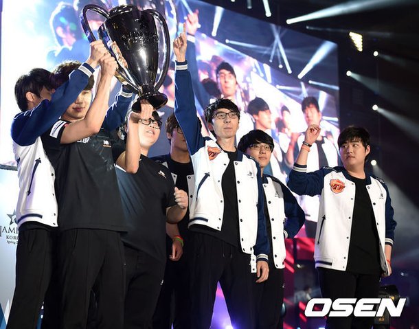 [사진]SKT, GE 타이거즈 상대로 3-0 완승 (롤챔스) : 네이트 스포츠