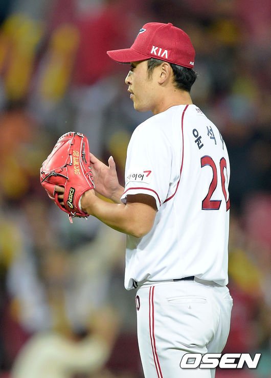 '28SV' 윤석민, "정면승부 마음먹고 등판" : 네이트 스포츠