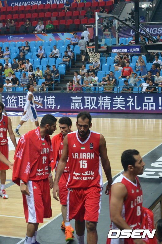 [서정환의 사자후] '스쳐도 파울' KBL, FIBA 기준과 거리 멀다 : 네이트 스포츠