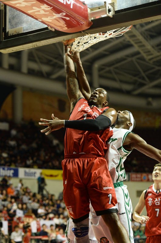 '로드-리틀 쇼타임' KGC, 3Q 33점 대폭발 : 네이트 스포츠