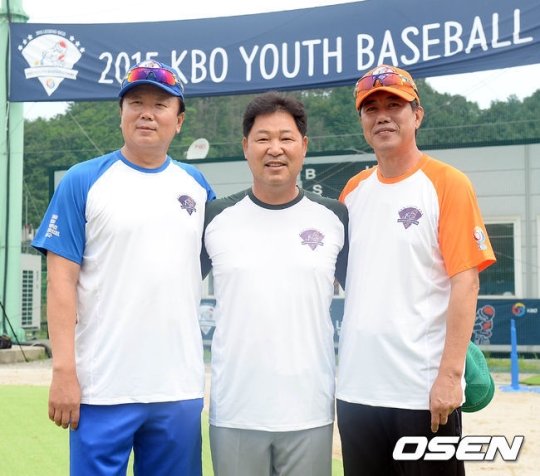 레전드와 야구 꿈나무가 함께 만나는'2016 KBO 유소년 야구캠프' : 네이트 스포츠