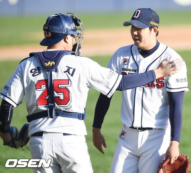 [어저께 KS] 2차전 MVP, 왜 장원준 아닌 양의지였을까 : 네이트 스포츠