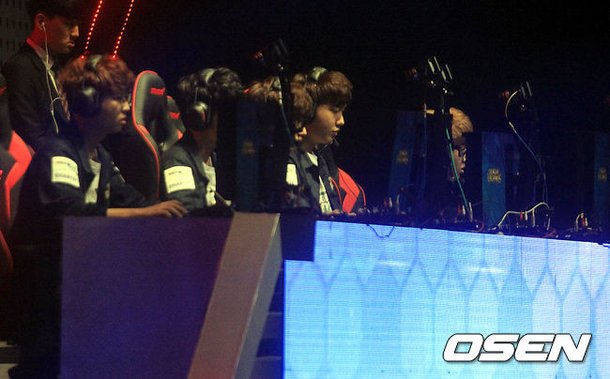 [LOL KeSPA컵] 콩두, '디펜딩 챔피언' 에버에 1세트 선취 : 네이트 스포츠