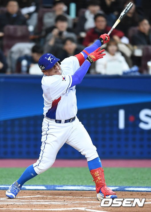KBO, "스트라이크존 WBC처럼 넓어진다" : 네이트 스포츠
