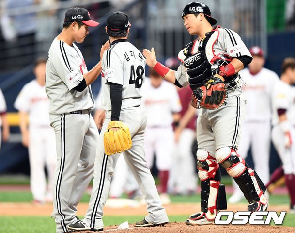 '13안타 12점 폭발' LG, NC 꺾고 5연패 탈출…NC 4연패 : 네이트 스포츠