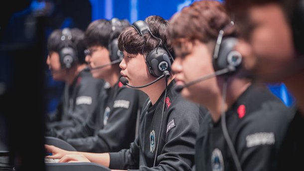 [롤드컵] 롱주-RNG, SKT이어 3승 고지 안착…TSM 첫 패(종합) : 네이트 스포츠