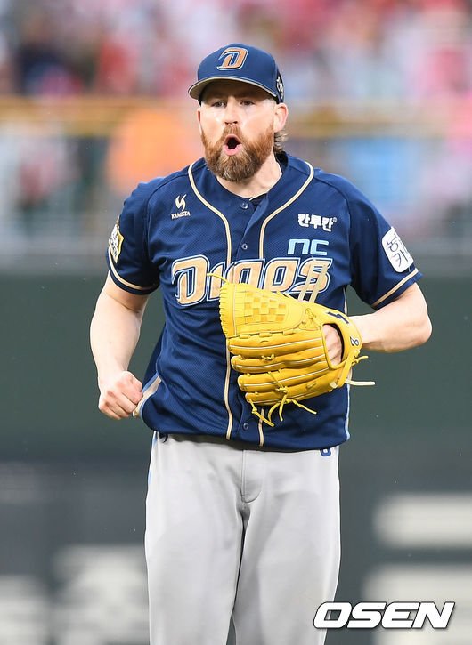 [준PO5] 'MVP' 해커, "4일 휴식 후 등판, 고민이었다" (일문일답) : 네이트 스포츠