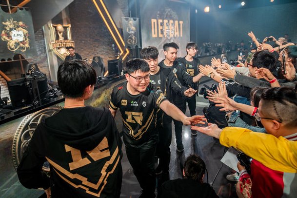 [MSI] '우지 쿼드라킬' RNG, FW에 일격날리며 2위 도약 : 네이트 스포츠
