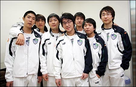 [SKY 프로리그 2006] KTF, SKT꺾고 선두...'막상막하' 대혼전 : 네이트 뉴스