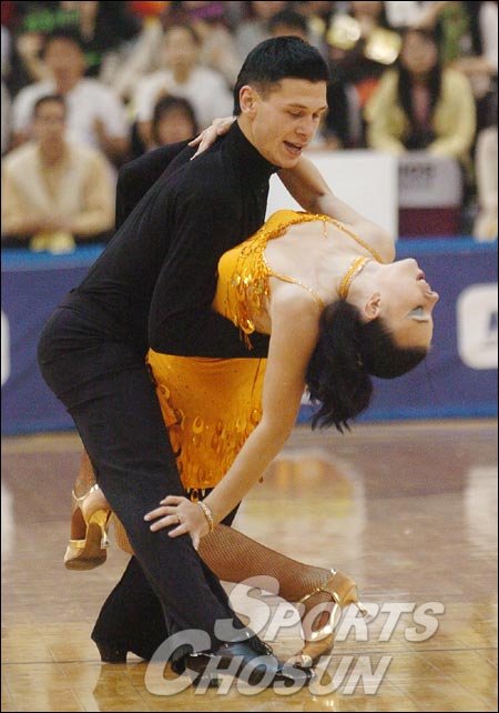 [화보] KTF와 LG의 4강 PO 1차전 : 네이트 뉴스