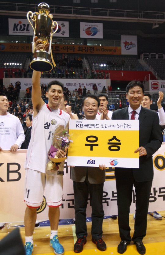 KBL "북한농구 초청 컵대회 동참 추진" : 네이트 스포츠