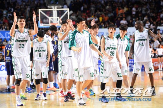 동부, KCC와의 개막전 승리로 7연패 탈출 : 네이트 스포츠