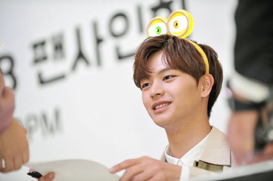 [SC독점] 갠소하고 싶은 비투비(BTOB) '남친짤'을 공개해♡ : 네이트 뉴스