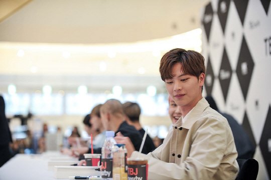 [SC독점] 갠소하고 싶은 비투비(BTOB) '남친짤'을 공개해♡ : 네이트 뉴스