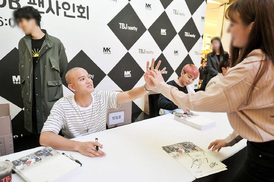 [SC독점] 갠소하고 싶은 비투비(BTOB) '남친짤'을 공개해♡ : 네이트 뉴스