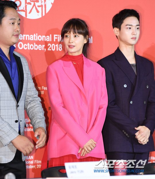 [23rd BIFF]'뷰티풀 데이즈' 이나영, 6년 공백 지운 완벽한 인생연기(종합) : 네이트 뉴스