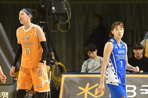 박혜진 vs 박지수…WKBL MVP는 누구? : 네이트 스포츠