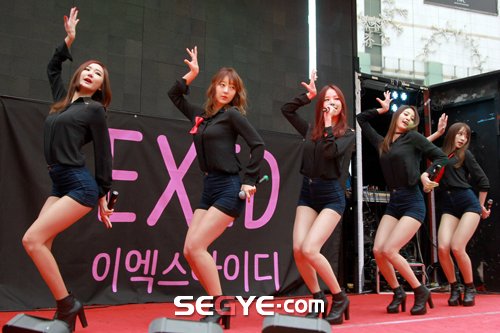 [포토] EXID, '관능미 넘치는 핫 댄스' : 네이트 연예