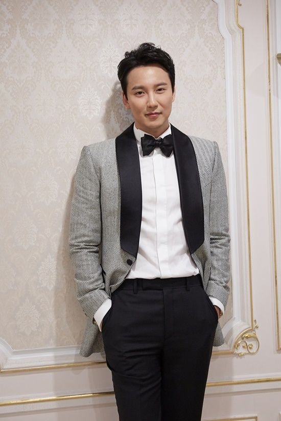 [23rd Biff] 김남길, 부산국제영화제 개막식 사회 맡아 완벽 진행 솜씨 선보여 : 네이트 연예